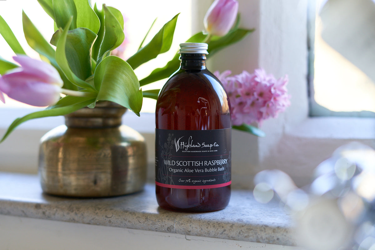 Wild Scottish Raspberry Bubble Bath 500ml | The Highland Soap Company